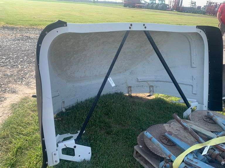 Semi truck roof fairings - Schmid Auction