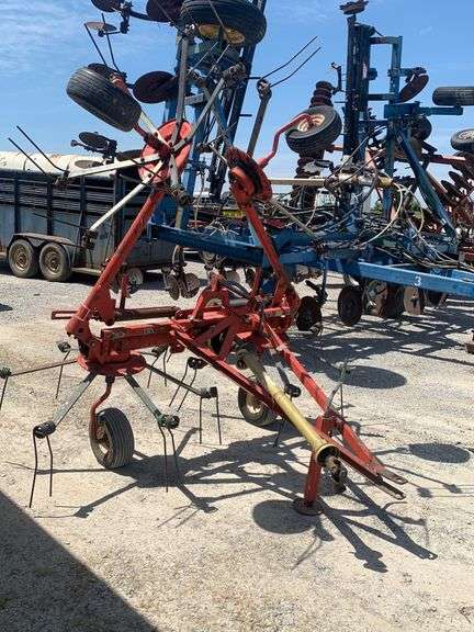 Rossi Model G4LPE tedder - Schmid Auction