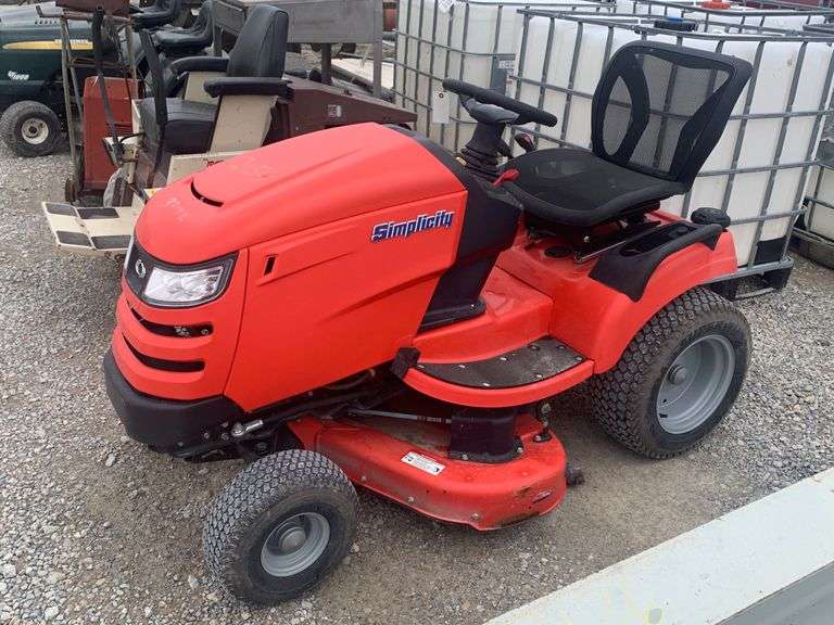 Simplicity Broadmoor 22hp B&S V-Twin gas engine 44" deck runs. - Schmid ...