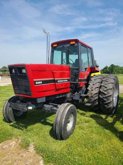 1982 IH 5288 tractor, 2wd, Chrome stack, duals, transmission updated 2 ...