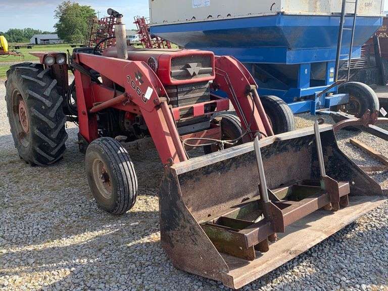 Massey Ferguson 175 tractor w/loader, 2wd, bale forks for front, 4021 ...