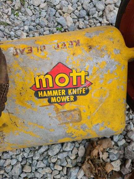 Mott Hammer Knife Mower - Schmid Auction