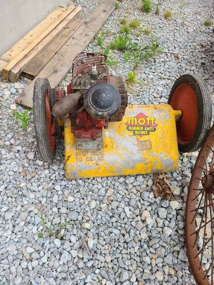 Mott Hammer Knife Mower - Schmid Auction