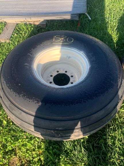 16.5-16.1 Implement tire/rim - Schmid Auction