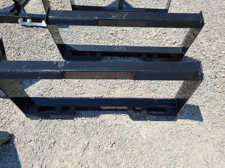 Skid Steer Mounting Frame - Schmid Auction