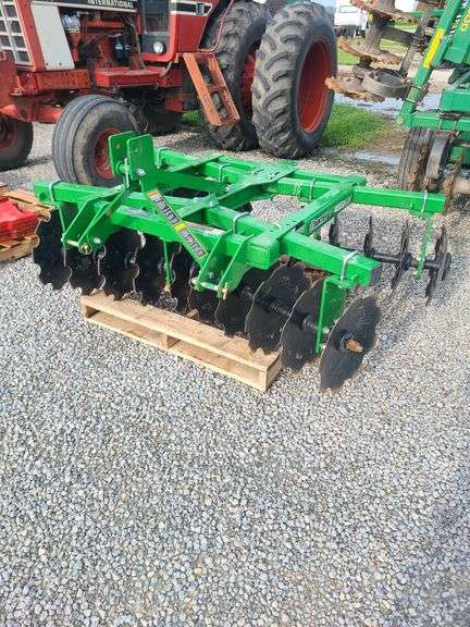 Frontier 3pt disc, TM1179, 1 year old, like new, Excellent condition ...