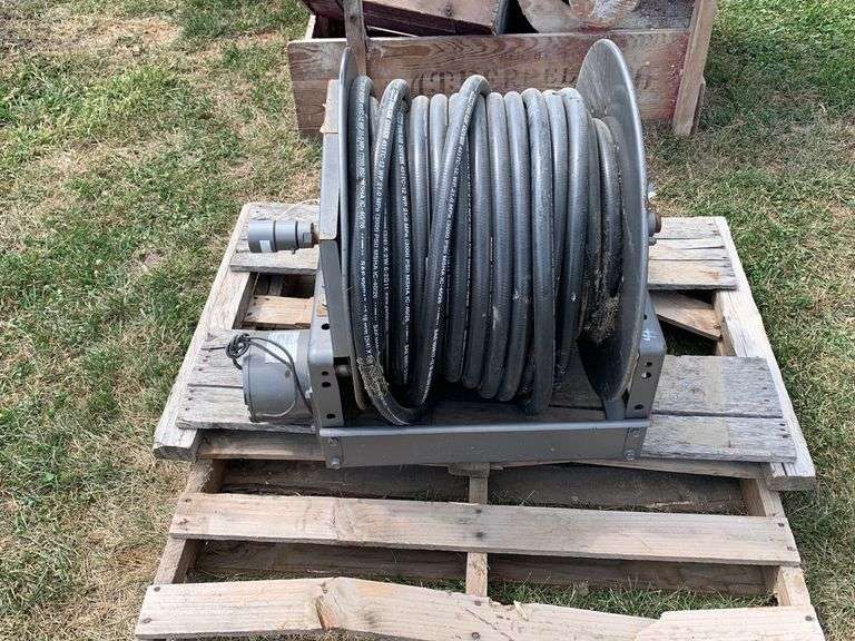 New hose reel, electric, 100' hose - Schmid Auction