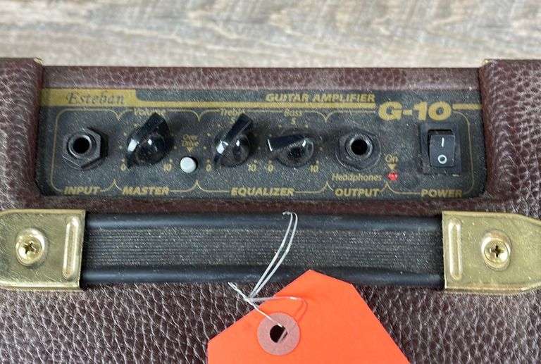 Esteban G10 guitar amplifier - Schneider Auctioneers LLC