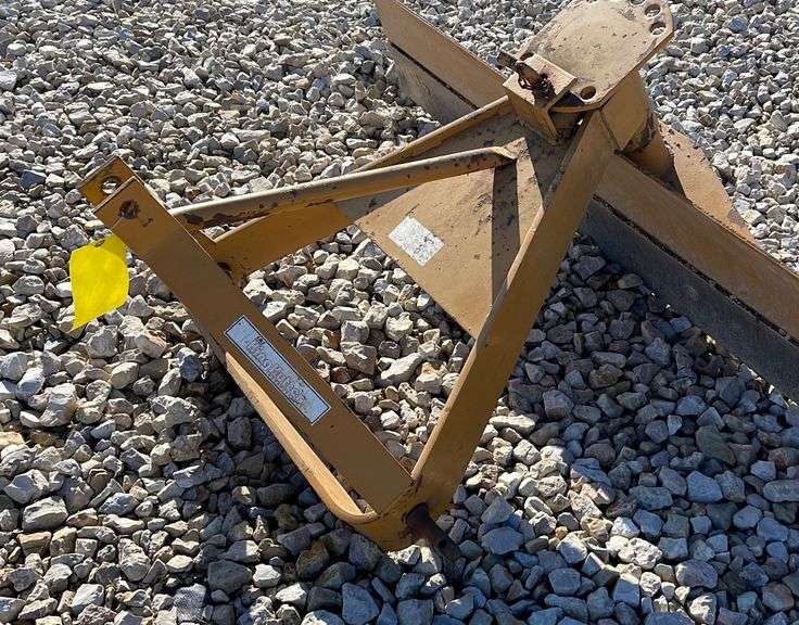 King Kutter 6' 3-pt grader blade - Schneider Auctioneers LLC