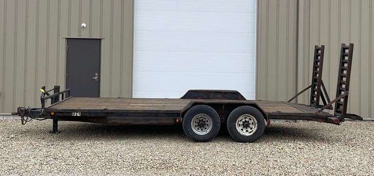 2008 Loadmaster 20' flatbed trailer - Schneider Auctioneers LLC