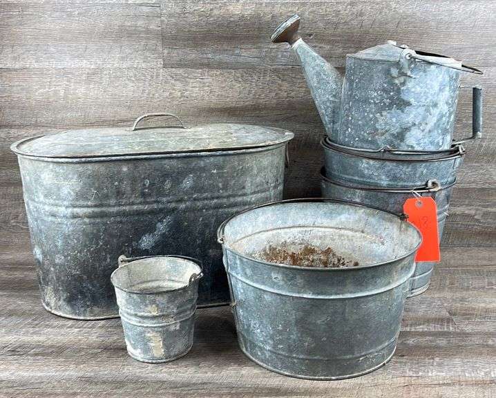 7 vintage galvanized items - Schneider Auctioneers LLC