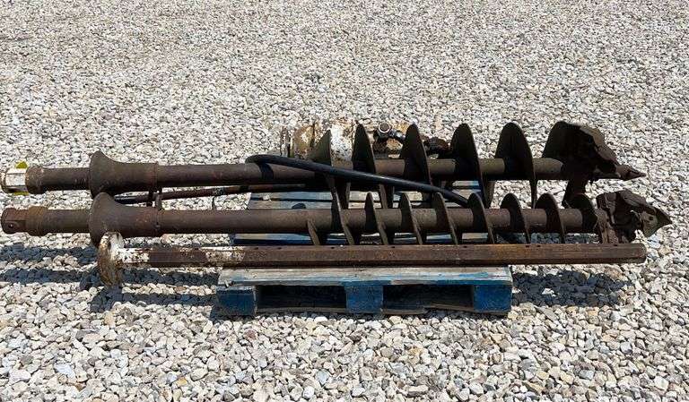 Altec hydraulic auger drive w/ augers - Schneider Auctioneers LLC