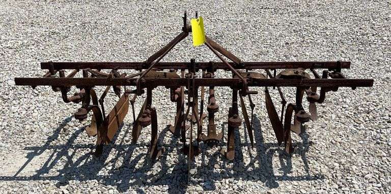 Dearborn model 13-2 2-row 3-pt cultivator - Schneider Auctioneers LLC