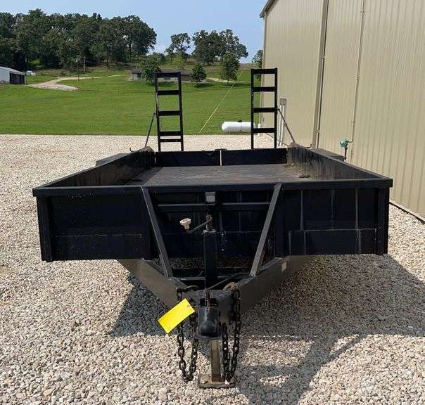 1997 Loadmaster 17' flatbed trailer - Schneider Auctioneers LLC