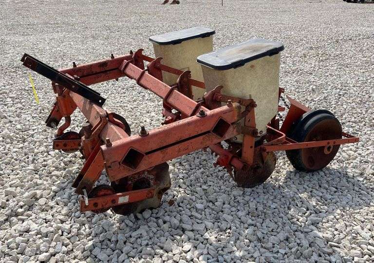 Allis Chalmers 2 Row 3 pt Corn Planter Schneider Auctioneers LLC