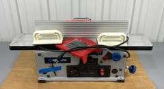 Delta JT160 6" variable speed bench jointer - Schneider Auctioneers LLC