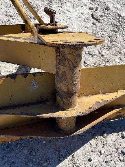 King Kutter 6' 3-pt. grader blade - Schneider Auctioneers LLC