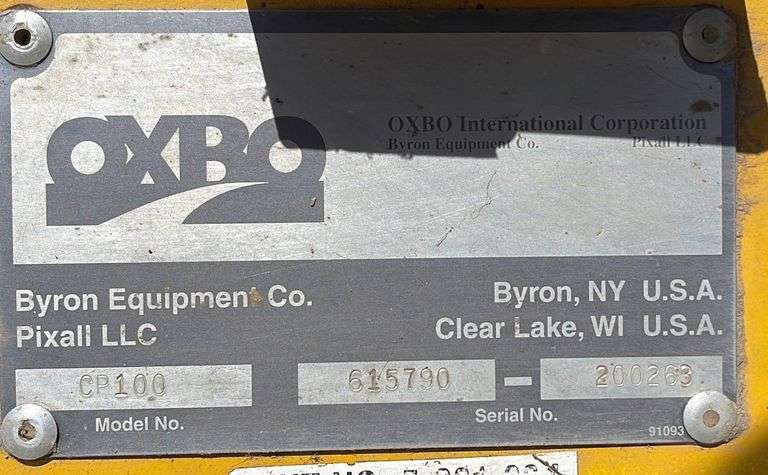 Oxbo CP100 Corn Puller sweet corn picker - Schneider Auctioneers LLC