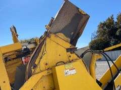 Oxbo CP100 Corn Puller sweet corn picker - Schneider Auctioneers LLC