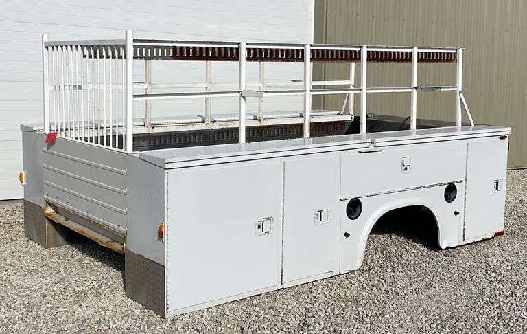 Knapheide steel utility bed w/lift gate - Schneider Auctioneers LLC