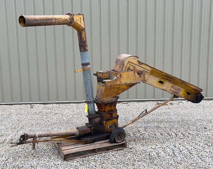 Knoedler Corn Belt burr mill - Schneider Auctioneers LLC
