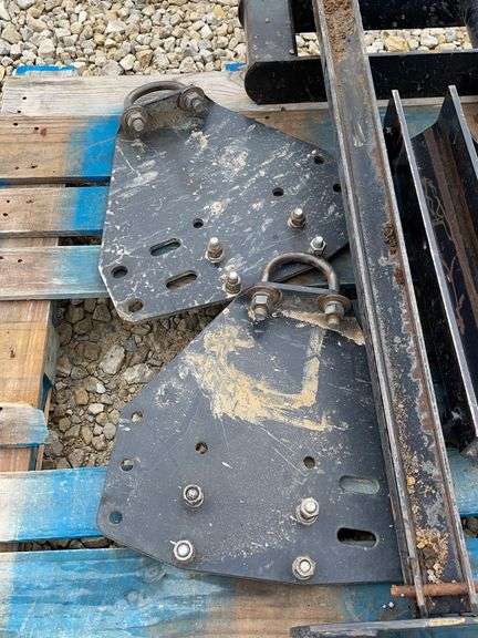 Bush Hog 2846 quick attach loader - Schneider Auctioneers LLC