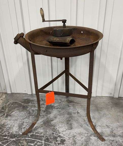 Antique blacksmith forge w/blower - Schneider Auctioneers LLC
