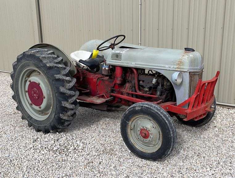 Ford 8N w/ 9N rear end - Schneider Auctioneers LLC