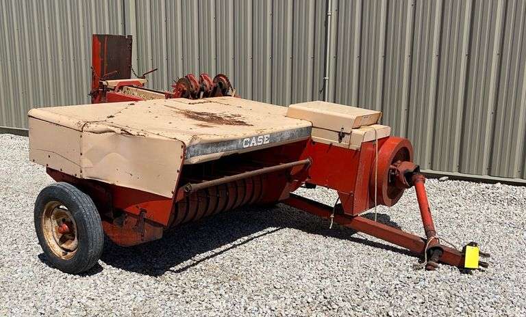 Case 220 square hay baler - Schneider Auctioneers LLC