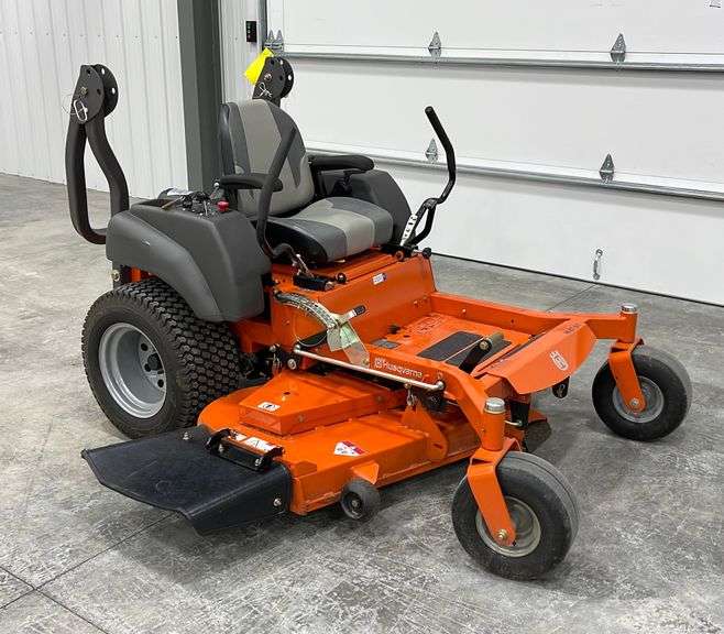 2015 Husqvarna M-ZT 61 zero turn mower - Schneider Auctioneers LLC