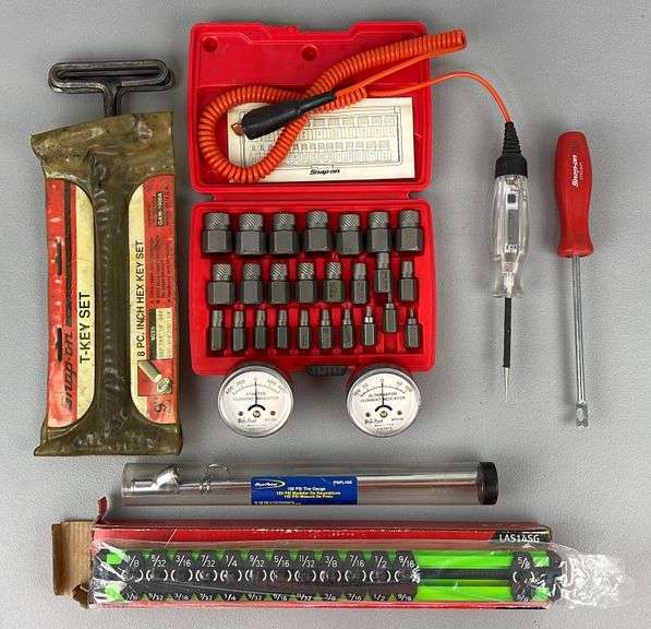 Group of Snap On automotive tools - Schneider Auctioneers LLC