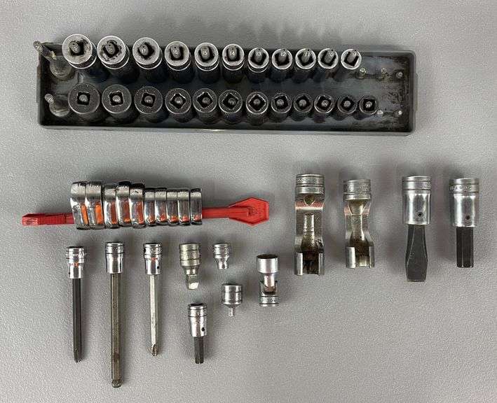 Snap On socket sets, 3/8" & 1/2" drive - Schneider Auctioneers LLC
