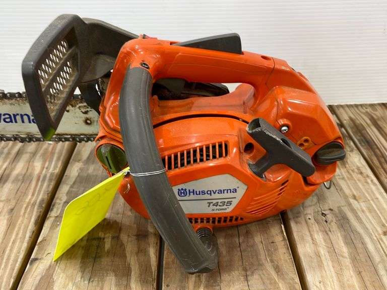 Husqvarna T435 chainsaw - Schneider Auctioneers LLC