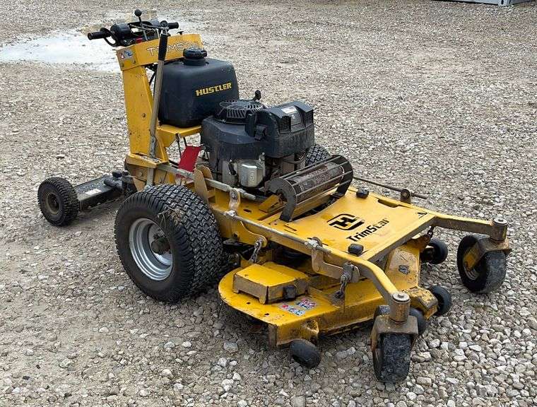 2019 Hustler Trimstar walk behind mower - Schneider Auctioneers LLC