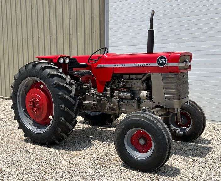 Massey Ferguson 165 diesel tractor - Schneider Auctioneers LLC