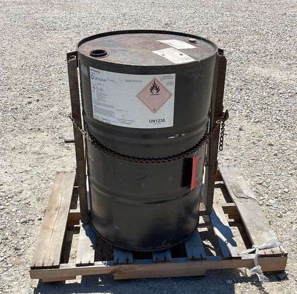 3-pt. barrel carrier counter weight - Schneider Auctioneers LLC