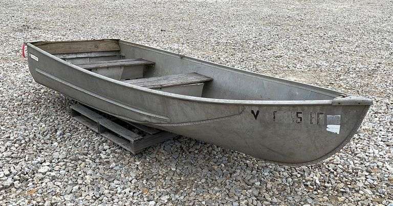 Sea King 11' alum. jon boat - Schneider Auctioneers LLC