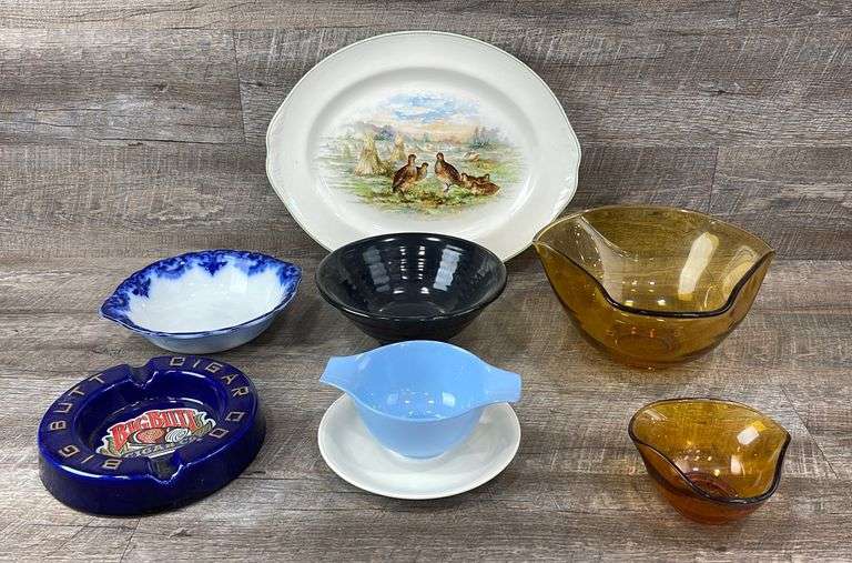 Group of china & glassware - Schneider Auctioneers LLC