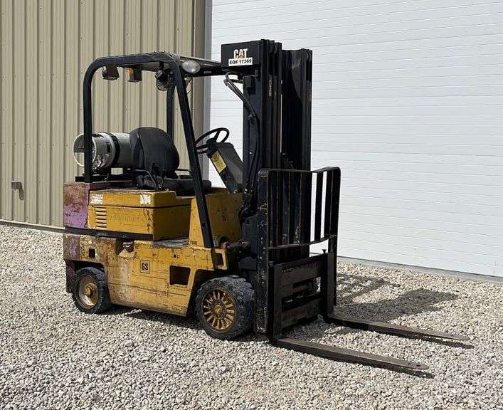 Caterpillar T50D forklift - Schneider Auctioneers LLC
