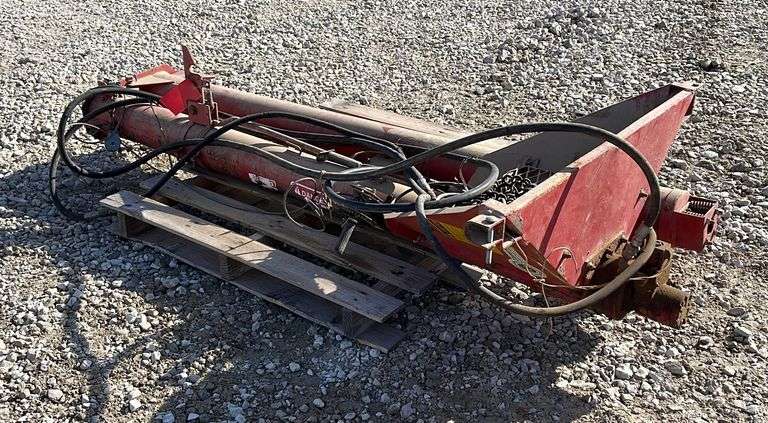 Unverferth hydraulic folding auger - Schneider Auctioneers LLC