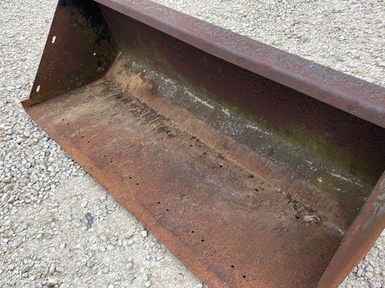 6' pin on loader bucket - Schneider Auctioneers LLC