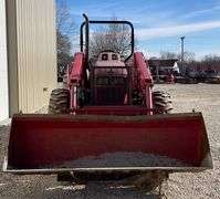 2007 Mahindra 7520 4x4 tractor - Schneider Auctioneers LLC