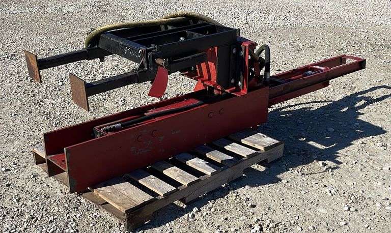 Shaver 3-pt hydraulic post driver - Schneider Auctioneers LLC