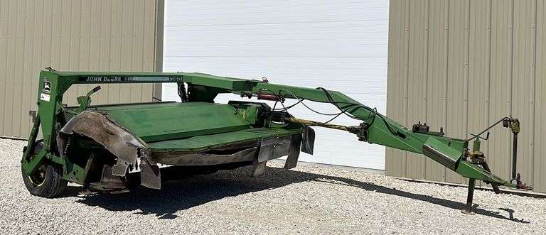 John Deere 1360 9' discbine - Schneider Auctioneers LLC