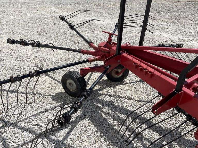 3-pt rotary hay rake - Schneider Auctioneers LLC