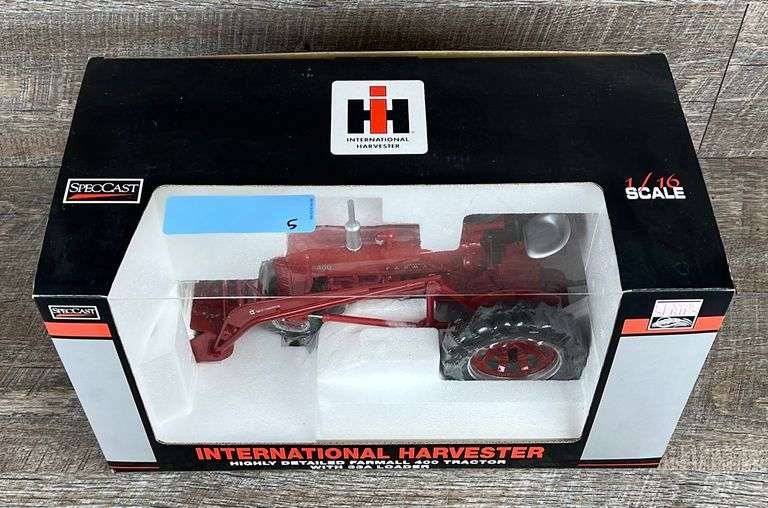 1/16 SpecCast IH Farmall 400 w/ 33A loader - Schneider Auctioneers LLC
