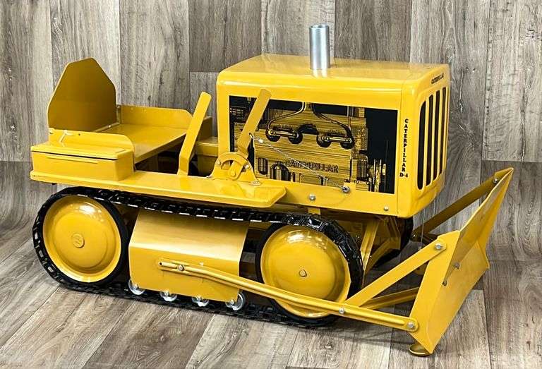 1950s Caterpillar D-4 restored pedal dozer - Schneider Auctioneers LLC