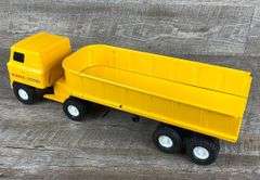 Ertl Cabover truck w/end dump trailer - Schneider Auctioneers LLC
