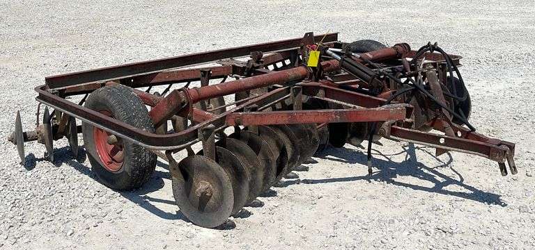 Kewanee 12' wheel disc - Schneider Auctioneers LLC