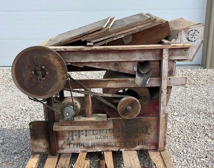 Antique Clipper seed cleaner - Schneider Auctioneers LLC